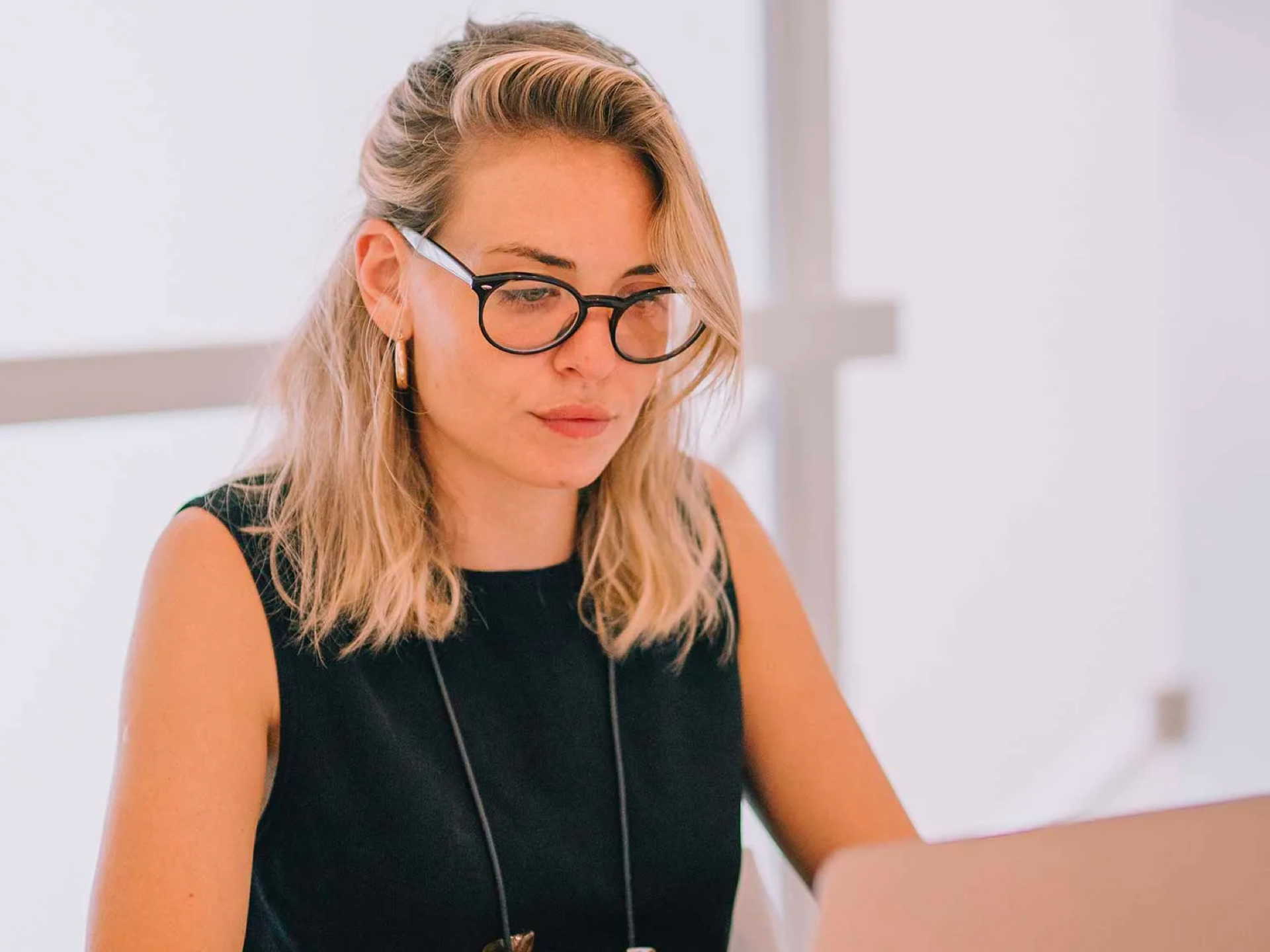 employee-satisfaction-surveys-the-complete-guide